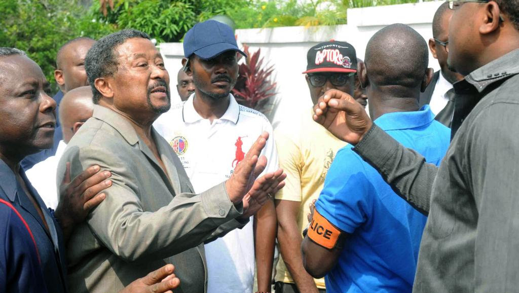 Gabon, un huissier et des hommes armés au domicile de Jean Ping | CL2P